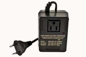 vct vm 200 deluxe step down voltage converter for travel to 220v / 240v countries - 200watts