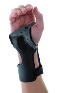 ossur exoform carpal tunnel wrist brace | pain relief and recovery from carpal tunnel syndrome, tendonitis, and sprains | lightweight and low profile design | (medium, right)