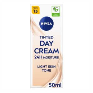 nivea visage daily essentials tinted moisturising day cream natural spf 15 (50ml)