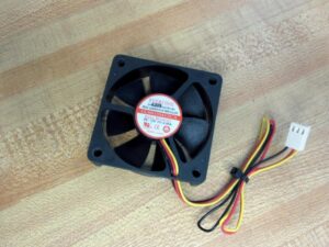 evercool ec6015m12ca with 3 pin connector, 60x60x15mm, medium speed, 12 volt fan