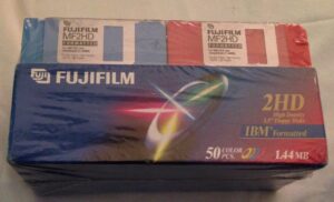 fujifilm mf2hd formatted 3.5" floppy disk ibm formatted 1.44 mb 50 color pcs.