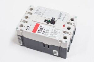 eaton ehd3080 circuit breaker,80a,3p,480vac,ehd