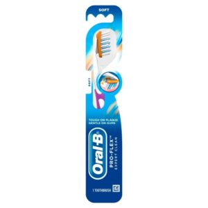 oral-b pro-health clinical pro-flex toothbrush with flexing sides, 40s soft