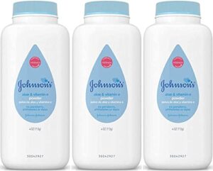 johnson's baby powder with naturally derived cornstarch aloe & vitamin e, hypoallergenic 15 ounces (pack of 3)