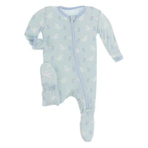 kickee welcome home footie with zipper, boy or girl one-piece, super soft baby clothes (spring sky stork - 0-3 months)