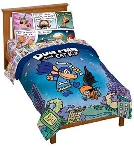 jay franco dog man supa buddies 4 piece toddler bed set - includes comforter & sheet set - bedding features cat kid & lil' petey - super soft fade resistant microfiber (official dog man product)