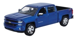 motormax 79348bl 2017 chevrolet silverado 1500 lt z71 crew cab blue 1/27 diecast model car