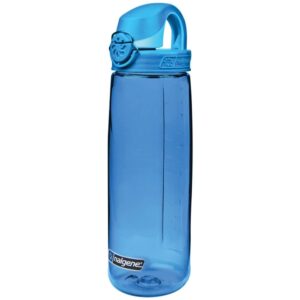 nalgene sustain tritan bpa-free on the fly water bottle made with material derived from 50% plastic waste (using iscc certified mass balance), 24 oz, slate blue with glacial