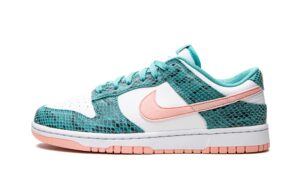 nike mens dunk low dr8577 300 snakeskin washed teal bleached coral - size 9.5