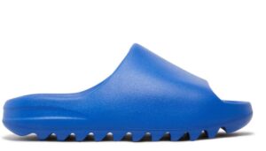 adidas yeezy slide azure - size 8