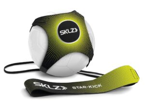 sklz star-kick hands-free adjustable solo soccer trainer - fits ball sizes 3, 4, and 5 (volt)